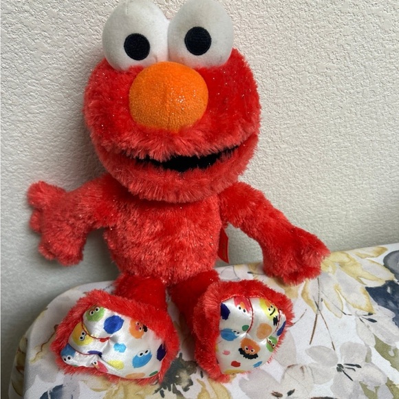 Sesame Street | Toys | Isesame Street Elmo Stuffed Animal Plush Doll ...